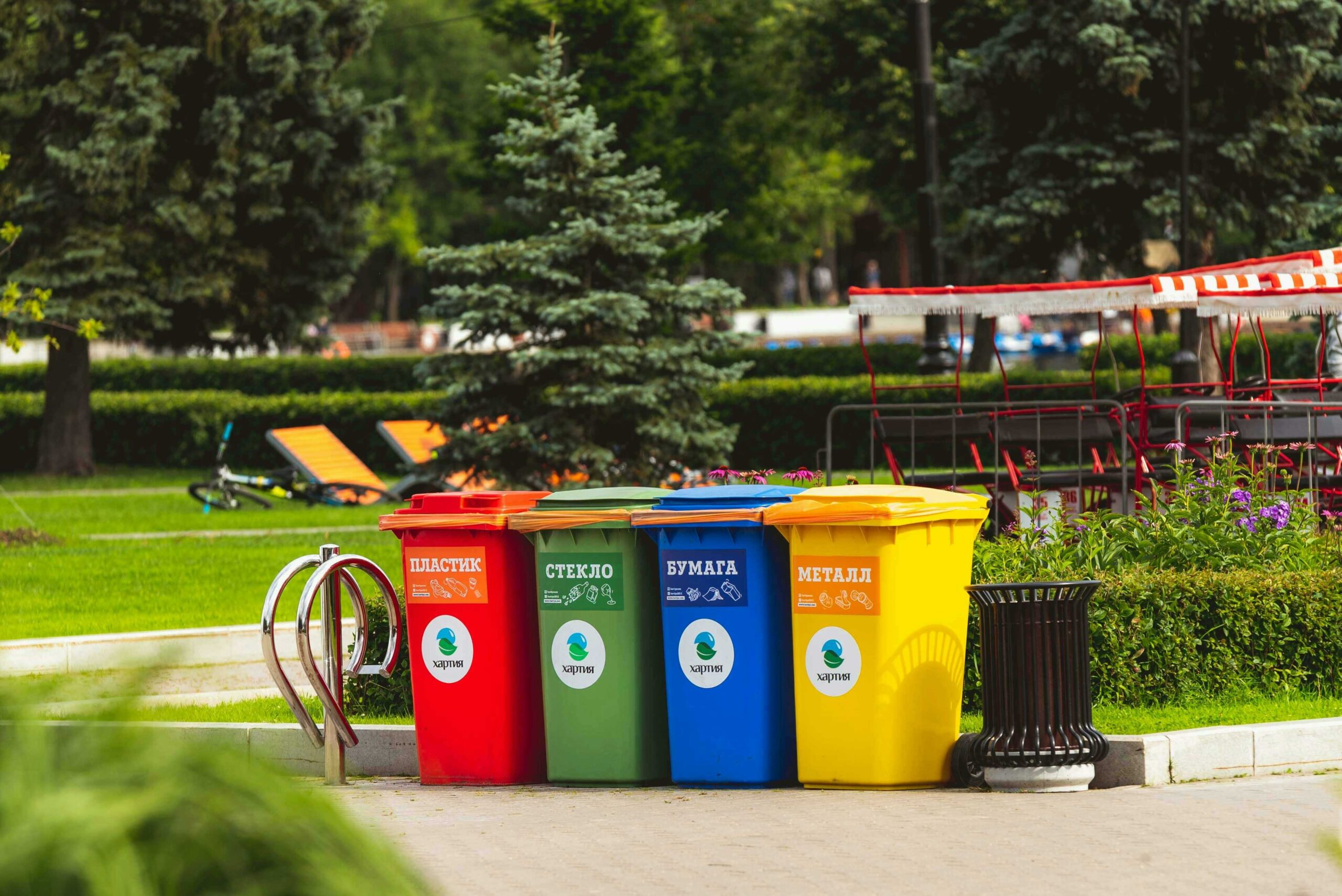 The Environmental Benefits of Using Drop Boxes for Waste Disposal